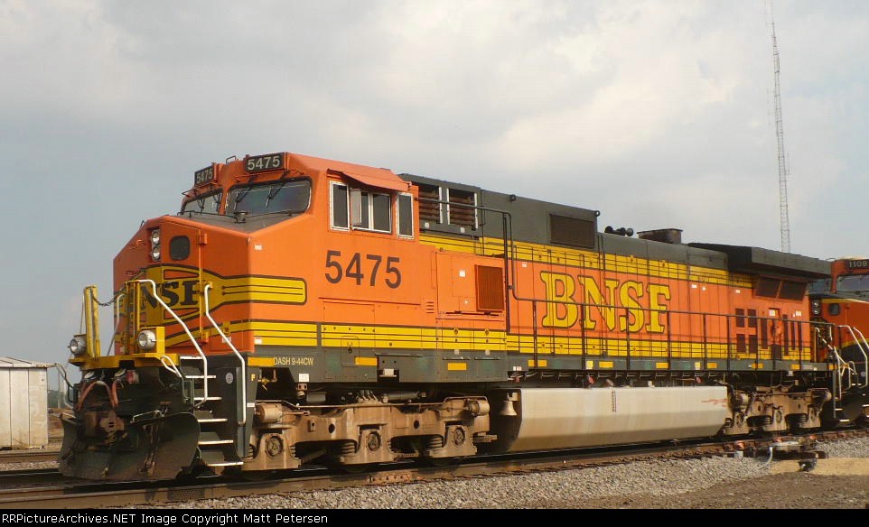 BNSF 5475